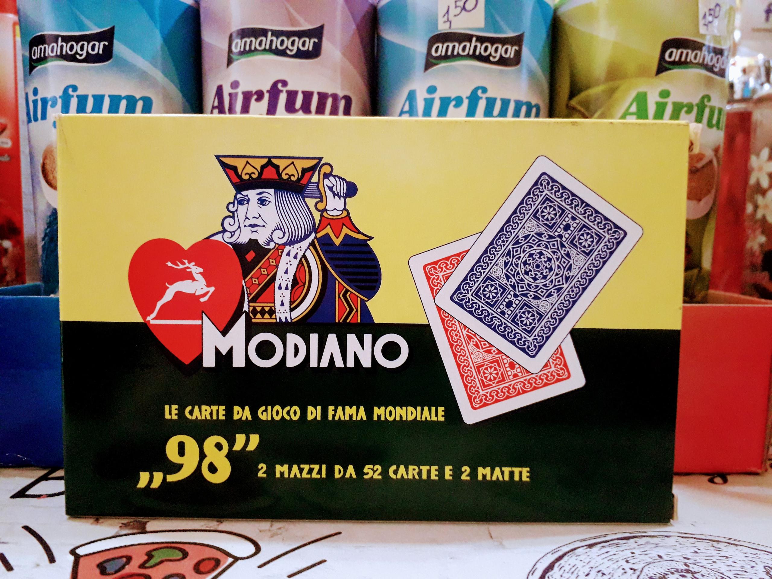 IL CASTELLO DELLE CARTE Carte da gioco Entrata Libera Shopping di ...